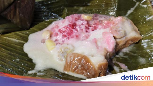 Legit Lembut Bongko Kopyor, Takjil Khas Gresik yang Hanya Ada Saat Ramadan