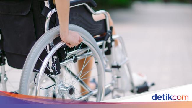 Ratusan Siswi di Negara Ini Mendadak Lumpuh Misterius, Ada Apa?