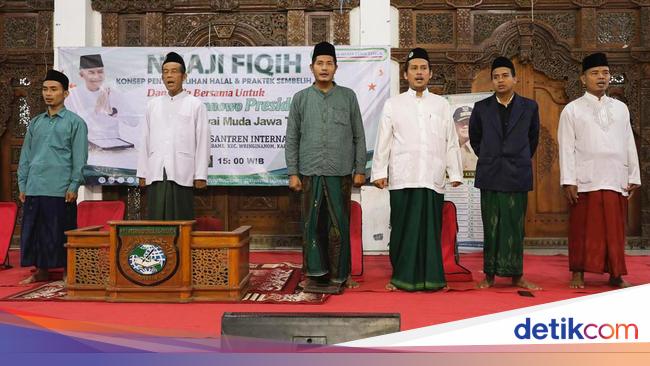 Kiai Pendukung Ganjar Ajarkan Fikih Sembelih Hewan Halal di Gresik