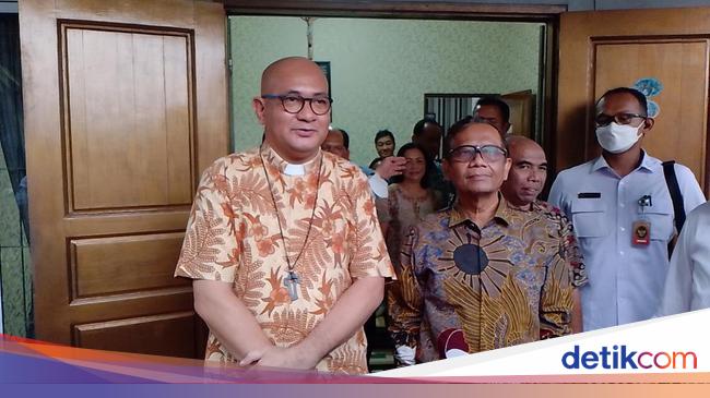 Romo Pascal Minta Dalang Penyelundupan 30 PMI Ilegal di Batam Diungkap