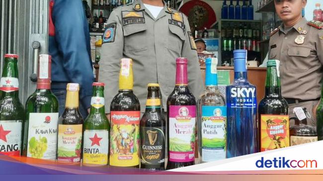 Kontrakan Jual Miras Ilegal di Bogor Digerebek, Ratusan Botol Disita