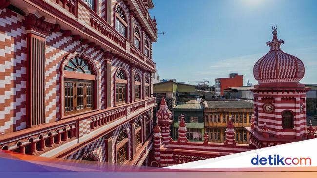 Mengagumi Uniknya Arsitektur Masjid Merah di Kolombo