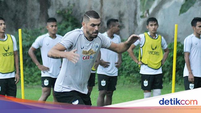 Dideportasi Imigrasi, Ini Sosok Eks Kapten PSIS Wallace Costa Alves