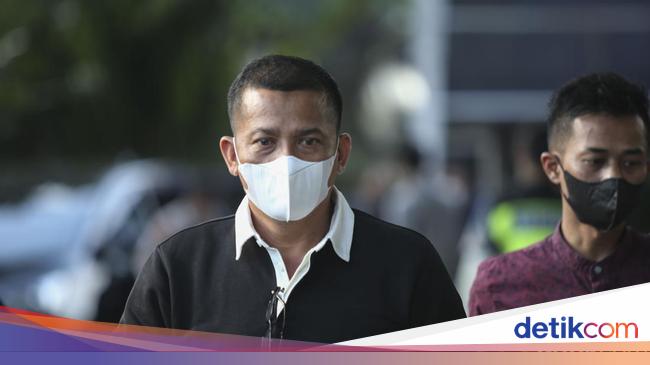 Terungkap! M Adil Gadaikan Kantor Bupati Meranti ke Bank Rp 100 Miliar Terungkap! M Adil Gadaikan Kantor Bupati Meranti ke Bank Rp 100 Miliar