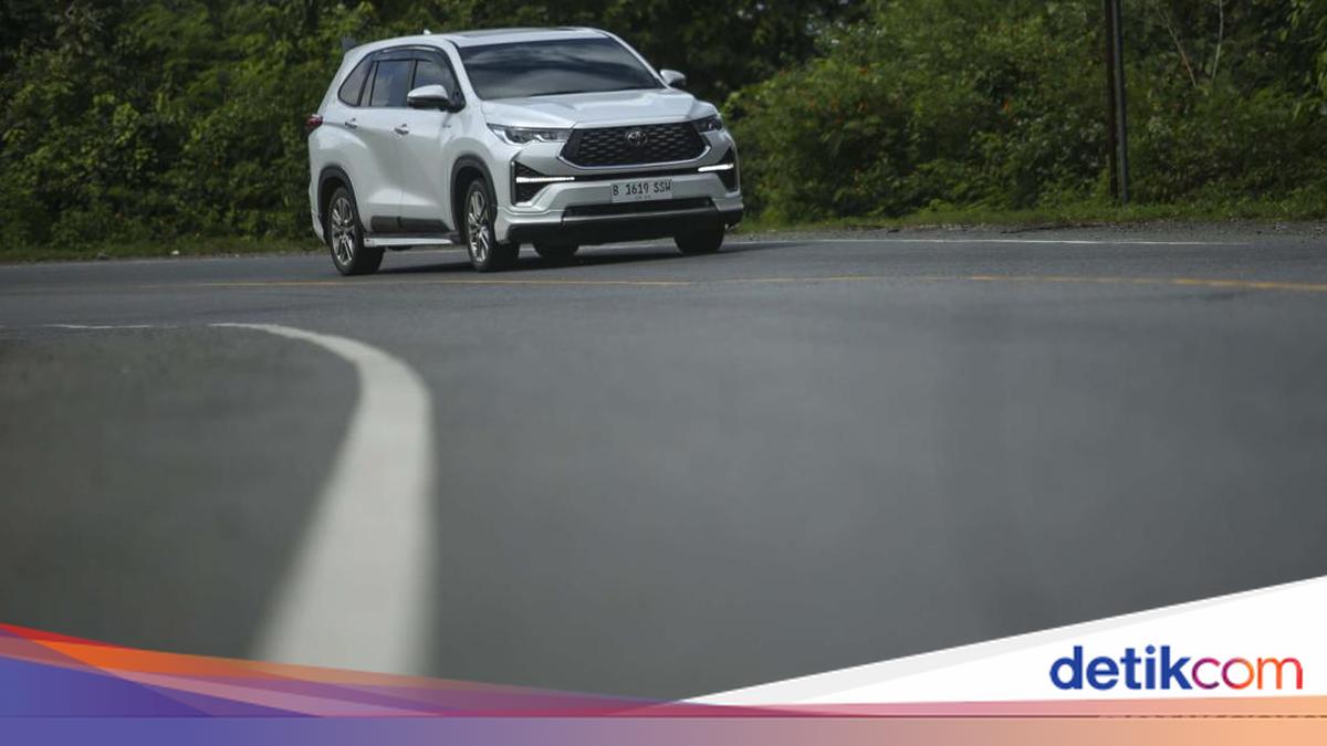 Naik hingga Rp 8 Jutaan, Simak Harga Terbaru Kijang Innova Zenix Hybrid