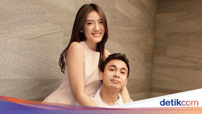 Ada Adegan Ranjang Raditya Dika dan Ariel Tatum di Film, Ini Respons Anissa Ada Adegan Ranjang Raditya Dika dan Ariel Tatum di Film, Ini Respons Anissa