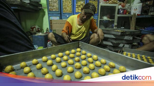 Berkah Ramadan, Produksi Kue Kering Kwitang Naik 30%