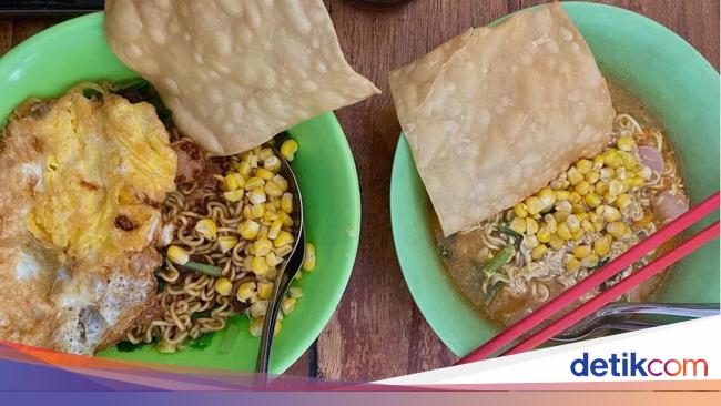 Laris Manis! Mie Topping Jagung Manis Ini Omzetnya Rp 8 Juta Sehari