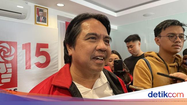 Denny Siregar Ingatkan Jokowi soal Dinasti Politik, Ade Armando Heran Denny Siregar Ingatkan Jokowi soal Dinasti Politik, Ade Armando Heran