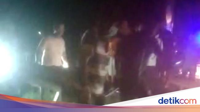 Rombongan Pemudik Tertabrak KA saat Istirahat di Rel, 1 Tewas-2 Luka Berat