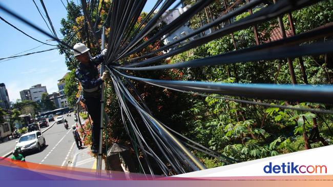 Kabel Optic Semrawut di Jakpus Mulai Dibenahi, Begini Prosesnya