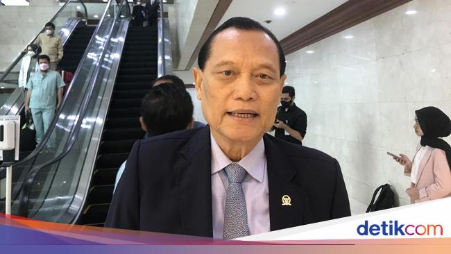 PKS: Bukhori Yusuf Mundur Beberapa Bulan Sebelum Dilaporkan KDRT ke MKD PKS: Bukhori Yusuf Mundur Beberapa Bulan Sebelum Dilaporkan KDRT ke MKD