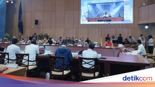 Menhub Pimpin Rakor Persiapan Angkutan Mudik: Antusias Masyarakat Tinggi