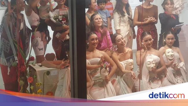 Iluh Bali Respons Gincu, Tebar Kebajikan Lewat Seni