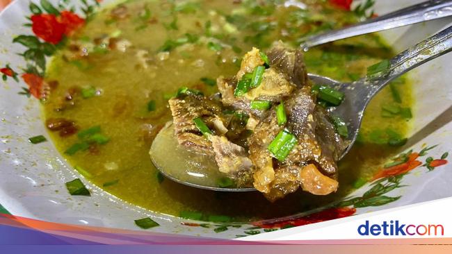 Empal Gentong Bu Darma Pertahankan Resep Sejak 1950, Lezatnya Melegenda!