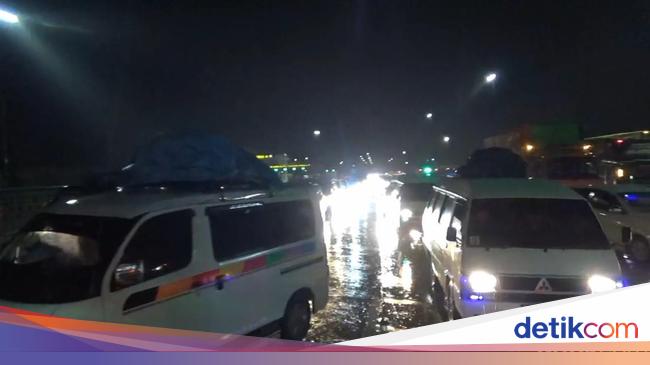 158 Ribu Kendaraan Meninggalkan Jabodetabek di Jelang Lebaran
