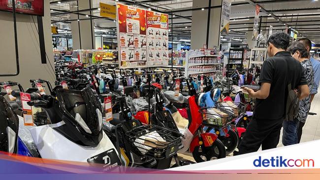 Transmart Full Day Sale, Sepeda Listrik Diskon hingga Rp 3 Jutaan!