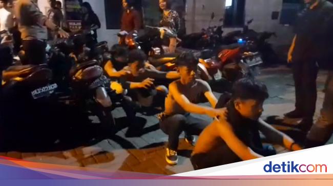 Polisi Amankan Puluhan Gerombolan Pemotor Bersajam di Medan