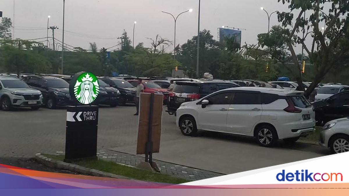 Rest Area Km 260 Tol Pejagan-Pemalang Ramai Pemudik Jelang Buka Puasa