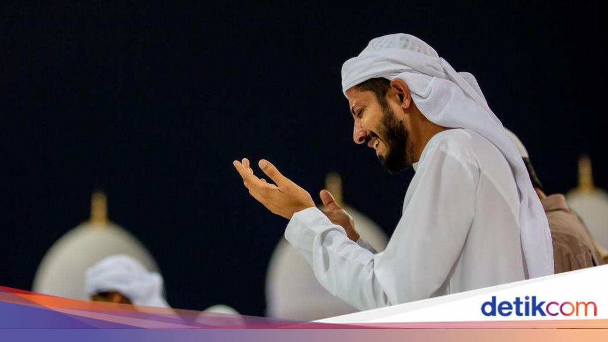 Bacaan Sholawat Burdah: Lirik Arab, Latin, Arti, dan Keutamaannya