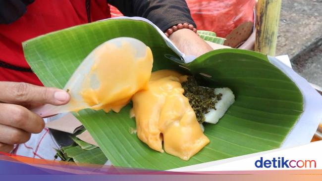 Lontong Roomo Khas Gresik, Kuliner Langka Jadi Primadona Berbuka Puasa