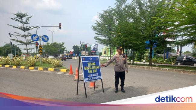 Tol Cipali One Way, Kendaraan ke Jakarta Diarahkan Lewat Jalur Arteri