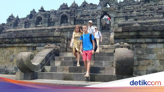 Lebaran Ini Wisatawan Boleh Naik Candi Borobudur, Segini Tiketnya