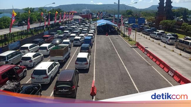 Urai Kemacetan di Pelabuhan Gilimanuk, ASDP Opeasikan 33 Kapal