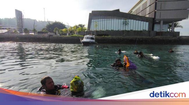 Turis Asing Keluhkan Sampah Saat Snorkeling di Labuan Bajo