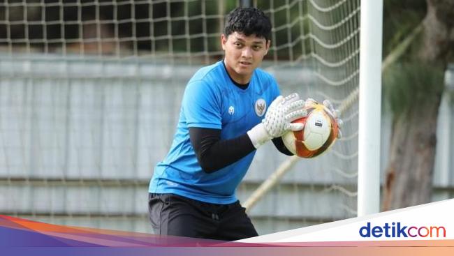 Clean Sheet Saat Debut Resmi di Timnas, Adi Satryo Senang tapi...