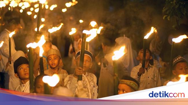 Malam Takbiran Idul Fitri Mulai Jam Berapa? Ini Waktu, Bacaan-Tradisinya Malam Takbiran Idul Fitri Mulai Jam Berapa? Ini Waktu, Bacaan-Tradisinya