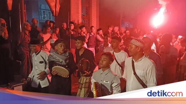 Lirik Takbiran Idul Fitri Lengkap Arab, Latin, dan Artinya