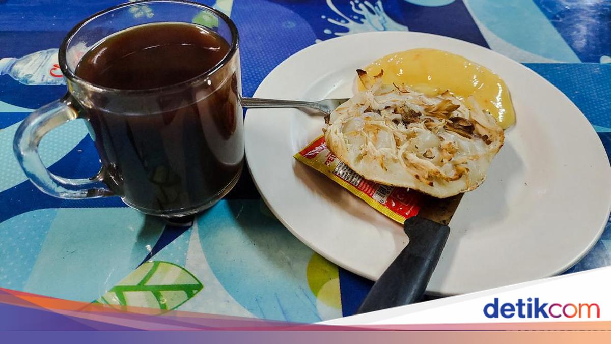 Mencicipi Serabi Legendaris Lembang di Tengah Dinginnya Malam