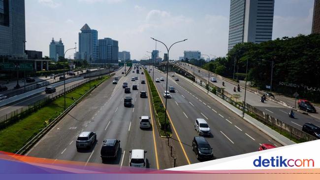 Wuss! Usai Cuti Lebaran, Jalanan di Jakarta Masih Lancar