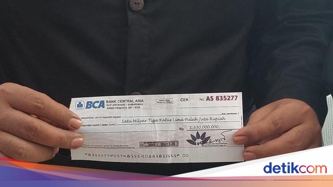 Pengemis di Bogor Kedapatan Bawa Cek Rp 1,35 M, Asli atau Palsu?