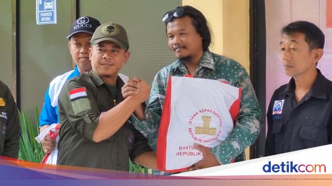 Peringati May Day, Buruh di Solo Dapat Sembako Bantuan Presiden