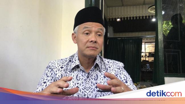 Ganjar Santuy Tanggapi Hoax Foto Dirinya Peluk Miyabi: Dulu Juga Diserang