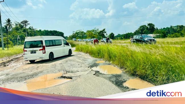 10 Provinsi dengan Jalan Rusak Terbanyak di RI, Nomor 1 Bukan Lampung