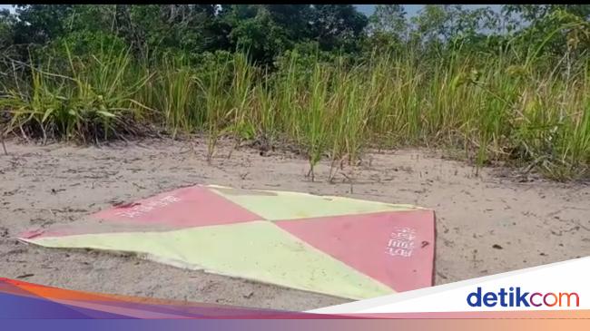 Ada Bendera Tulisan China di Pulau Poto Kepri yang Viral Dijual ke Asing