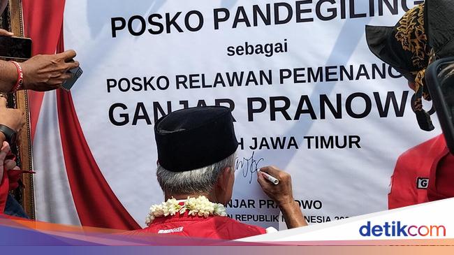 Resmikan Posko Pemenangan Pandegiling, Ganjar Kenang Tragedi Kudatuli