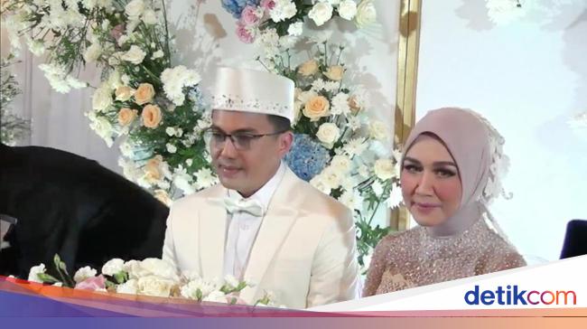 7 Potret Pengantin Baru Sahrul Gunawan dan Dine Semringah, Bahagianya Nular