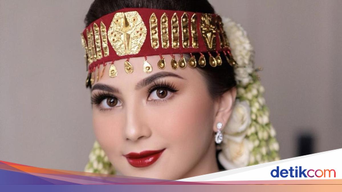 Mengenal Sortali Batak yang Dipakai Jessica Mila saat Pesta Adat Pernikahan