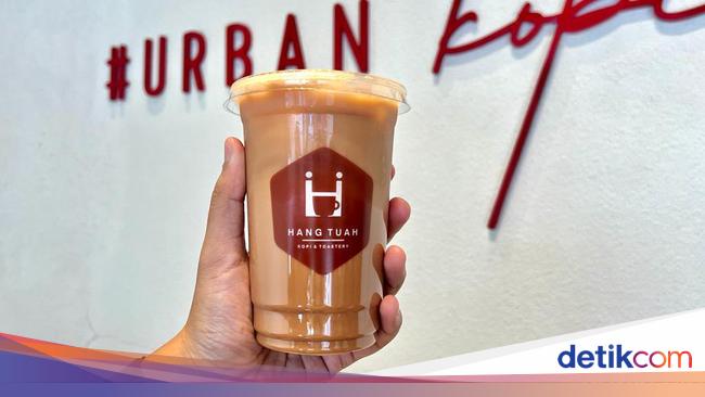 Hang Tuah: Racikan Laksa Seafood dan Teh Tarik Peranakan yang Mantul