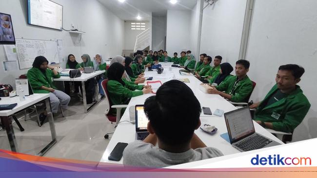 Mahasiswa UIN Makassar Belajar Manajemen Media-Jurnalistik ke detikSulsel