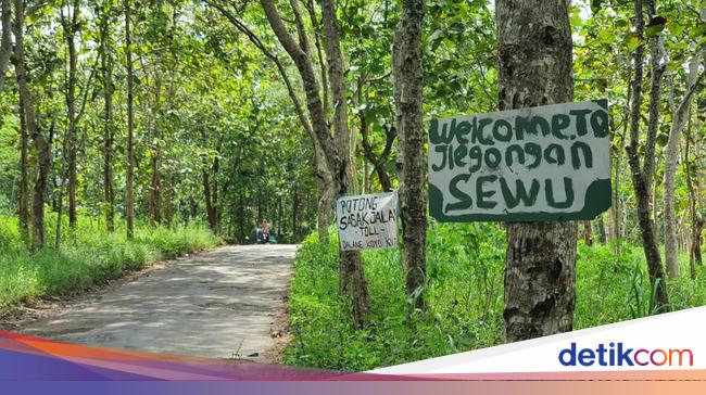 'Welcome to Jeglongan Sewu' di Jalan Paliyan Arah Pantai Gunungkidul