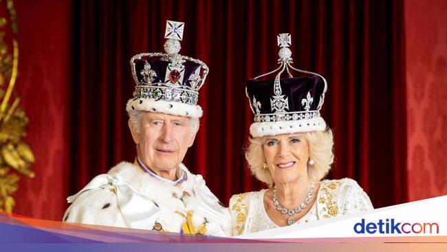 Kerajaan Inggris Rilis Foto Resmi Terbaru Usai Penobatan Raja Charles III
