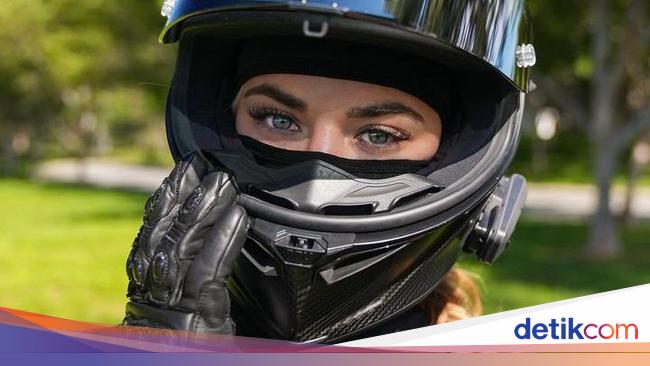 Biker Wanita Ini Viral di TikTok , Wajah di Balik Helmnya Bikin Terpana