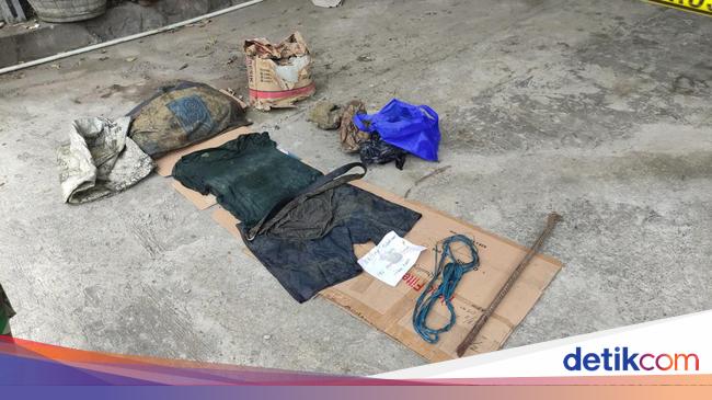 Sederet Barang Bukti Kasus Pemilik Depot Air Semarang Dimutilasi-Dicor Sederet Barang Bukti Kasus Pemilik Depot Air Semarang Dimutilasi-Dicor