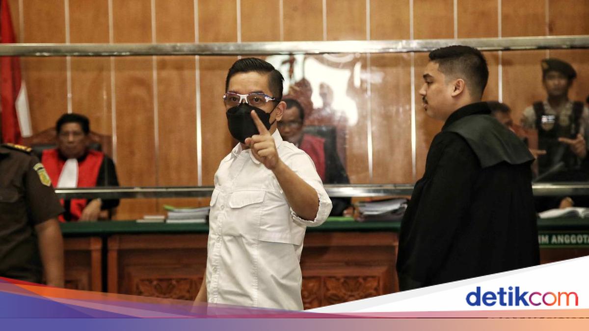 AKBP Dody Prawiranegara Tetap Dihukum 17 Tahun Penjara!