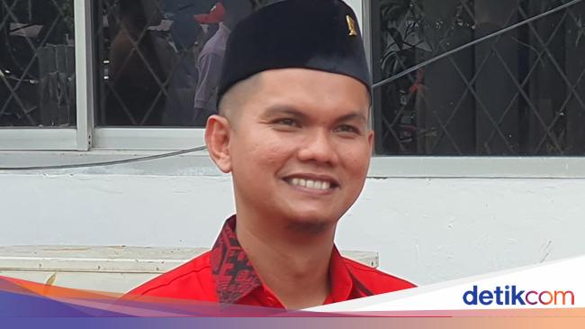Potret Bambang Pemuda Viral Cor Jalan di Pekanbaru, Kini Berbaju PDIP